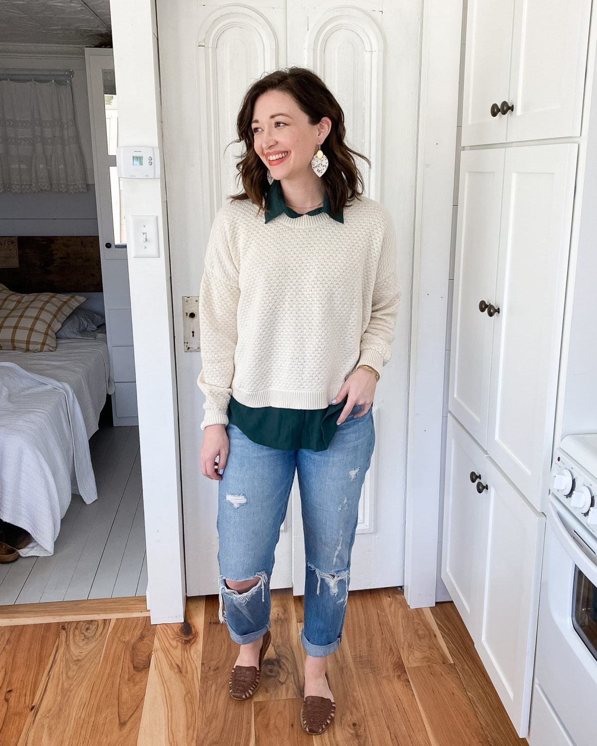How to Wear an Oversized Button-Up - Ashleigh Becker